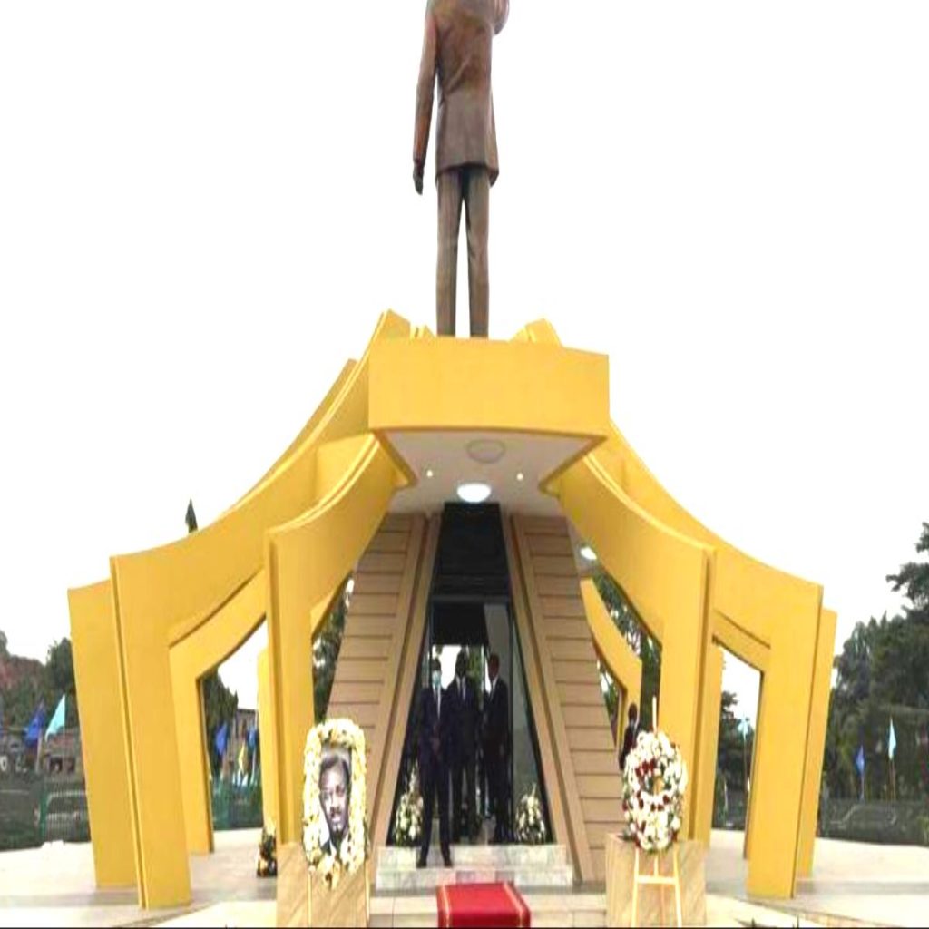 Statue de Patrice Lumumba | Mobembo
